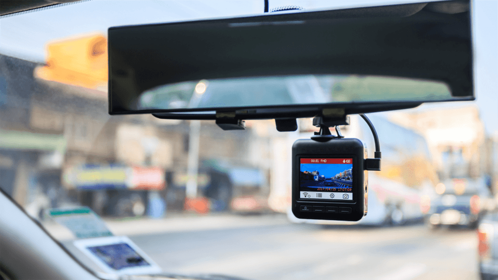 A Guide to Rear-View Dash Cams - ZenduIT